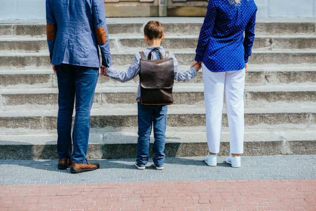How to Build a Team Between Family and School - You are Mom